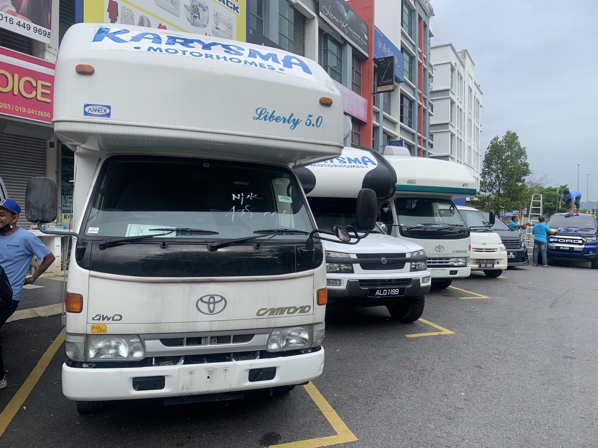 Sewa campervan dan motorhome - Motorhome dan caravan malaysia